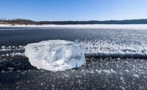 How To Make Ice Cubes Without Ice Machine, Tray Or Molds - Toast 'n Fry