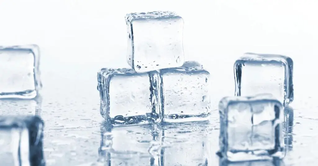 How To Make Ice Cubes Without Ice Machine, Tray Or Molds - Toast 'n Fry