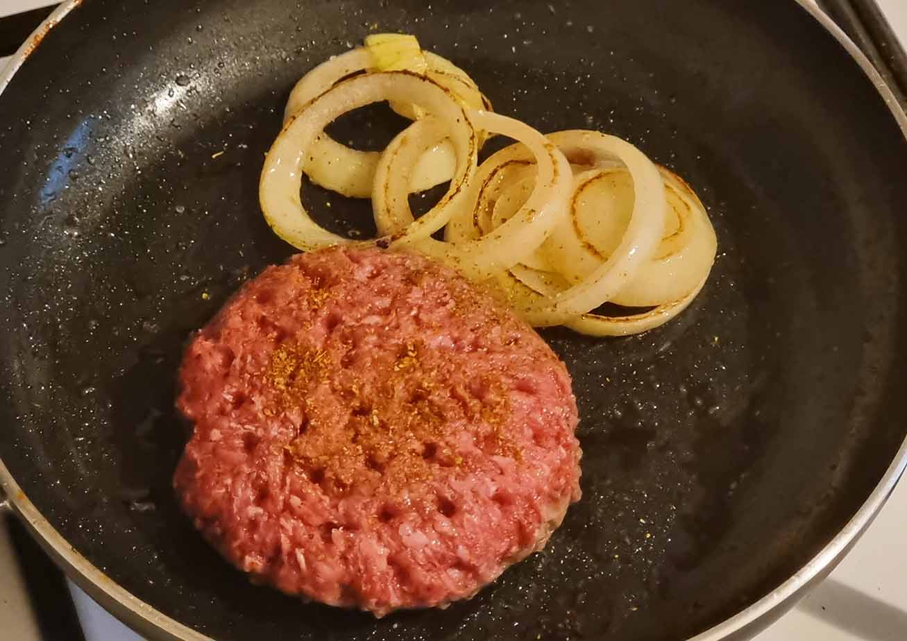 Delicious Burgers With No Lettuce And No Pickles – Our Secret Recipe ...